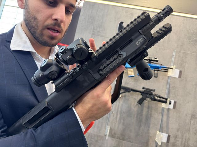 The new STEYR ARMS AUG in 9 mm | SPARTANAT